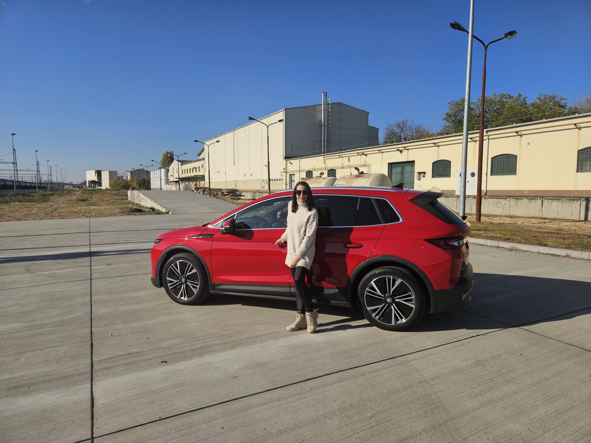 Škoda Elroq 85: az elektromos SUV, ami tényleg a családok nyelvén ...